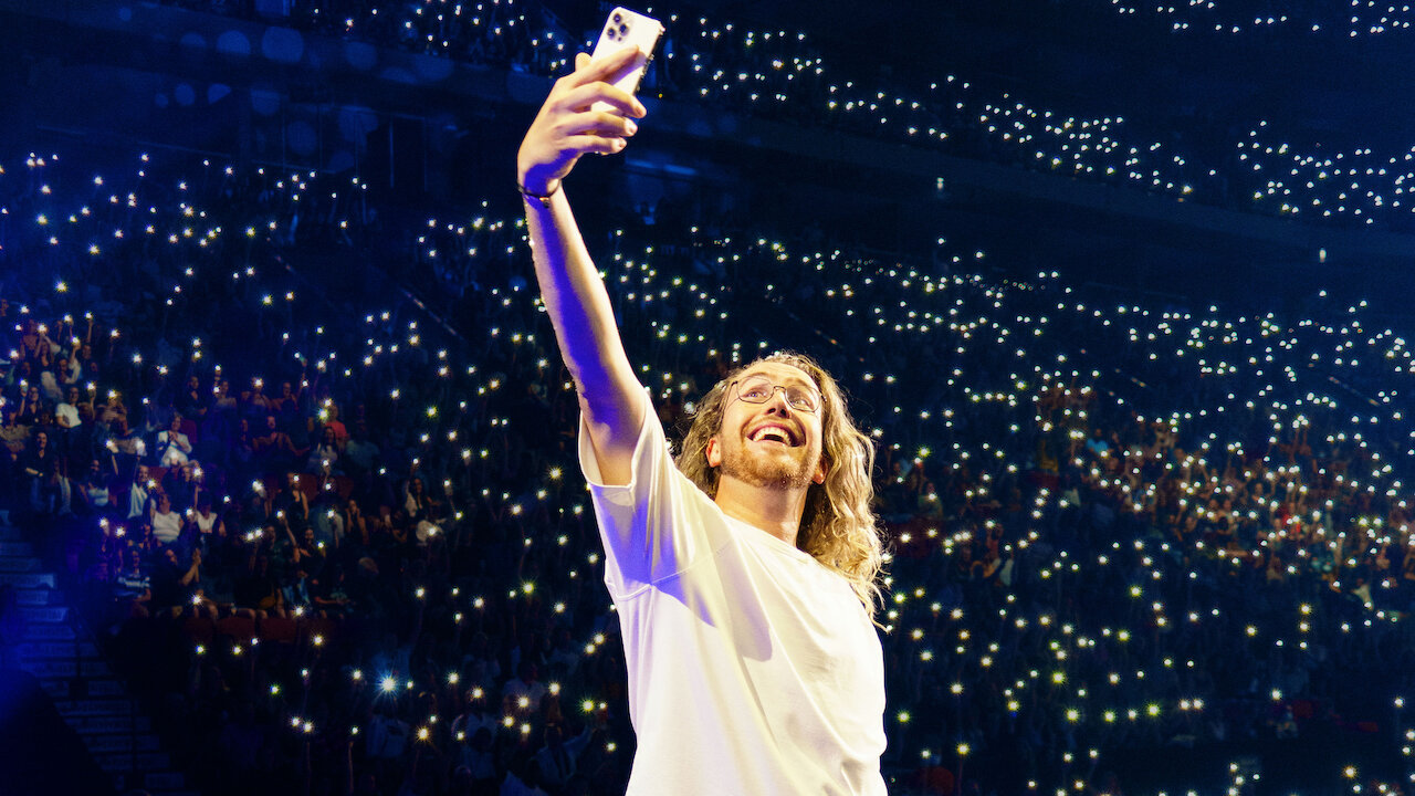 Watch Mathieu Dufour at Bell Centre | Netflix Official Site