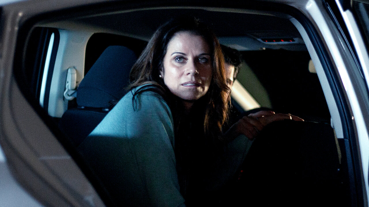 Watch Hostage House | Netflix